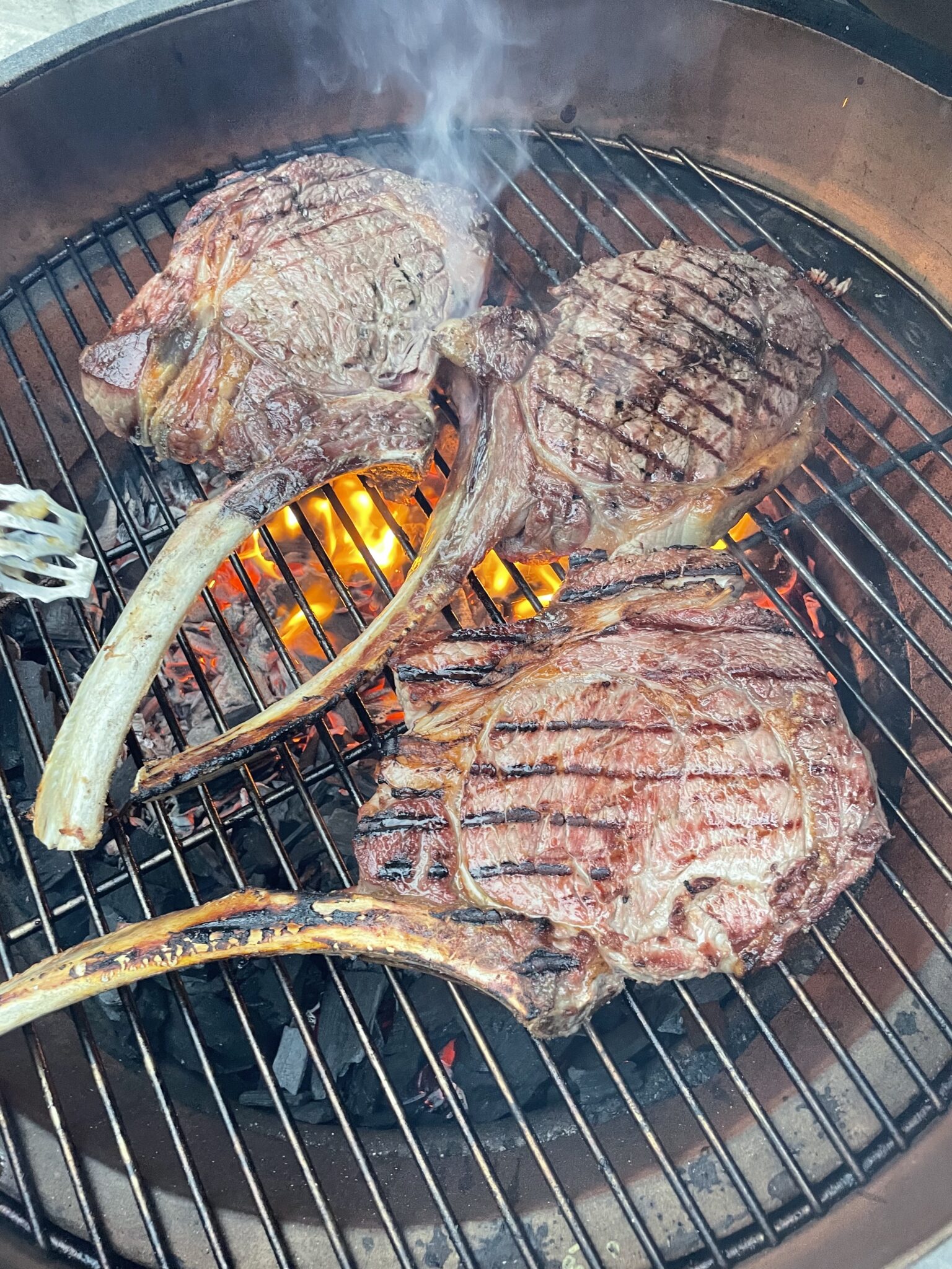 Offizieller Big Green Egg Händler | Meat Bringer